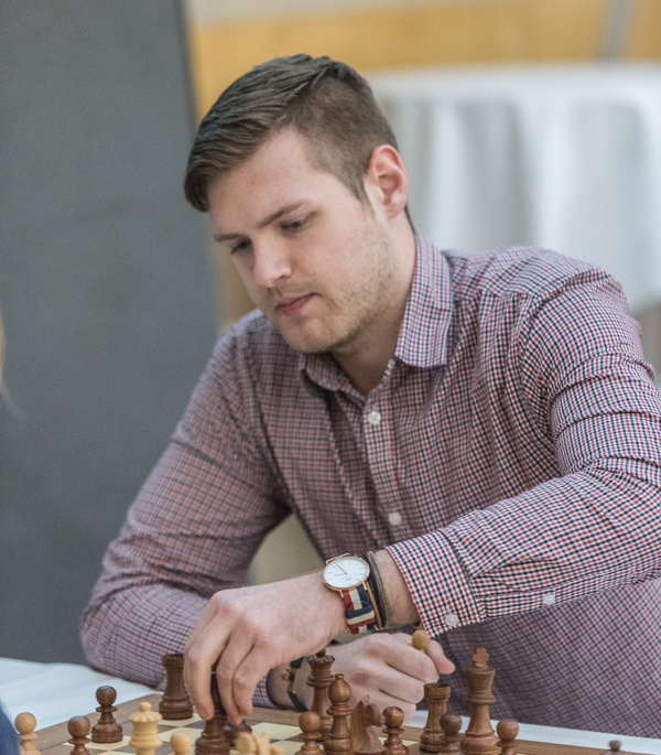 Två kommentatorsrum under Rilton Cup - Sveriges Schackförbund