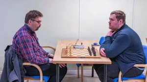 Degerman & Westerberg delar ledningen på full pott - Sveriges Schackförbund